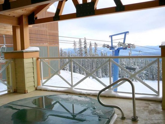 Big White Ski Resort Vacation Rentals and Accommodations | Condo, House ...